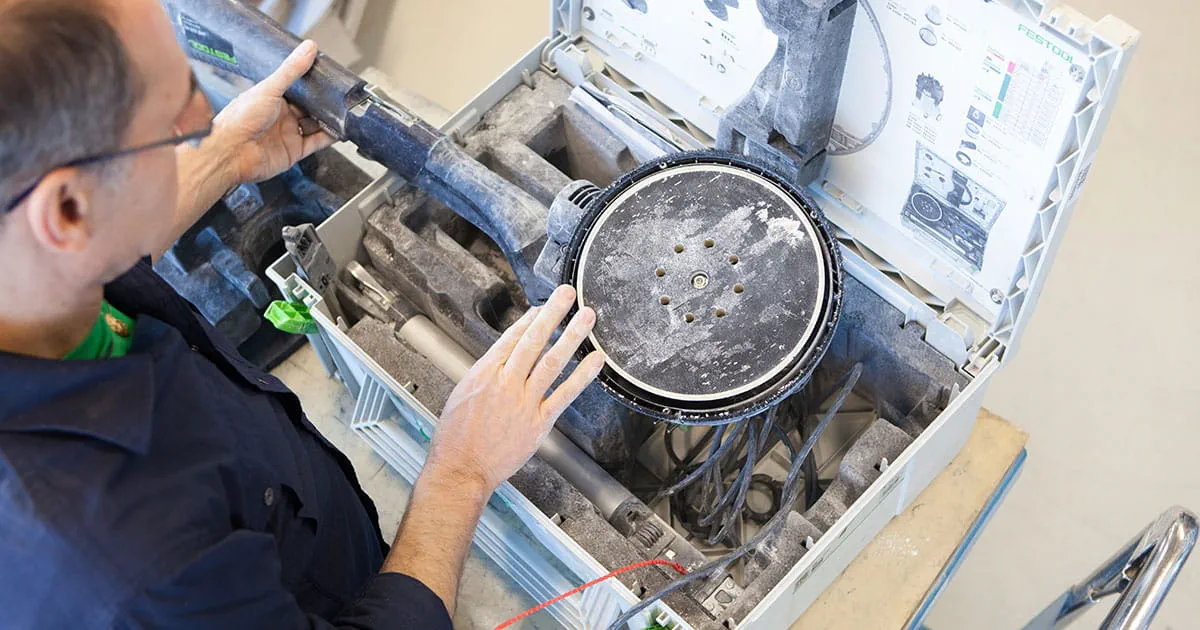 One long-reach sander, one fault, one solution: Festool's service ...